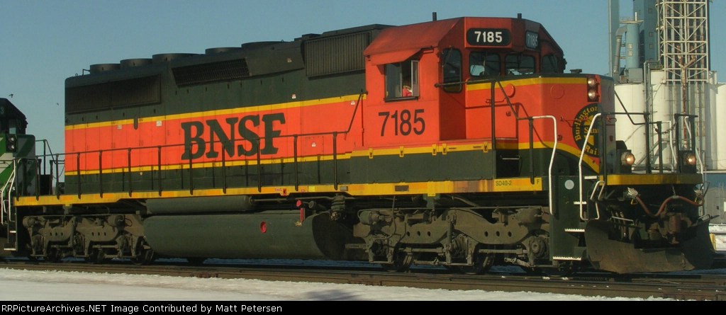 BNSF 7185